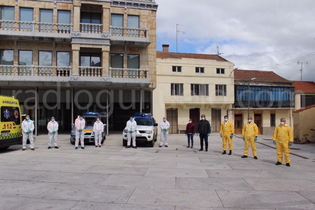 El Ayuntamiento de Guijuelo entrega un kit de protección individual a ...