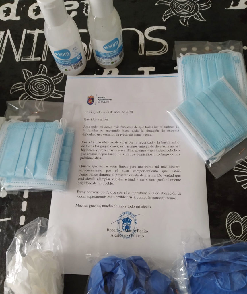 El Ayuntamiento de Guijuelo entrega un kit de protección individual a ...